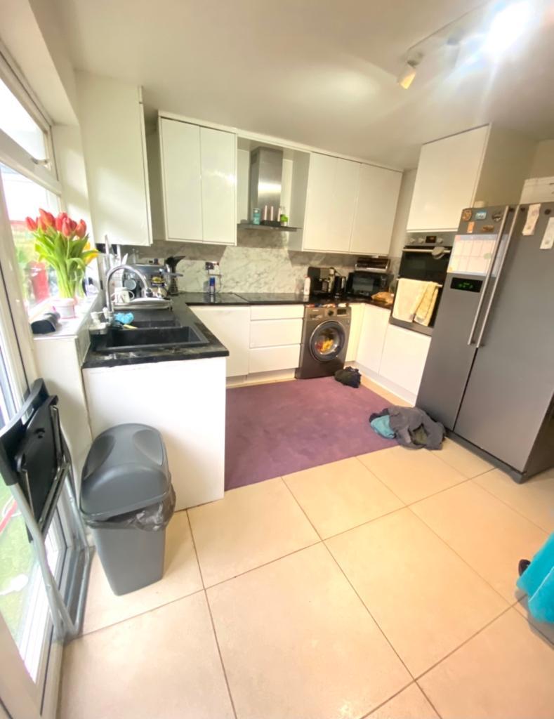 Property For Sale | Adamson Knight Estate Agents, Canary Wharf, E14